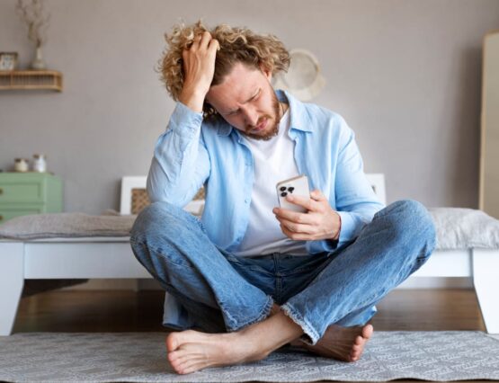 What is Oculocephalic Reflex (Doll's eyes)?